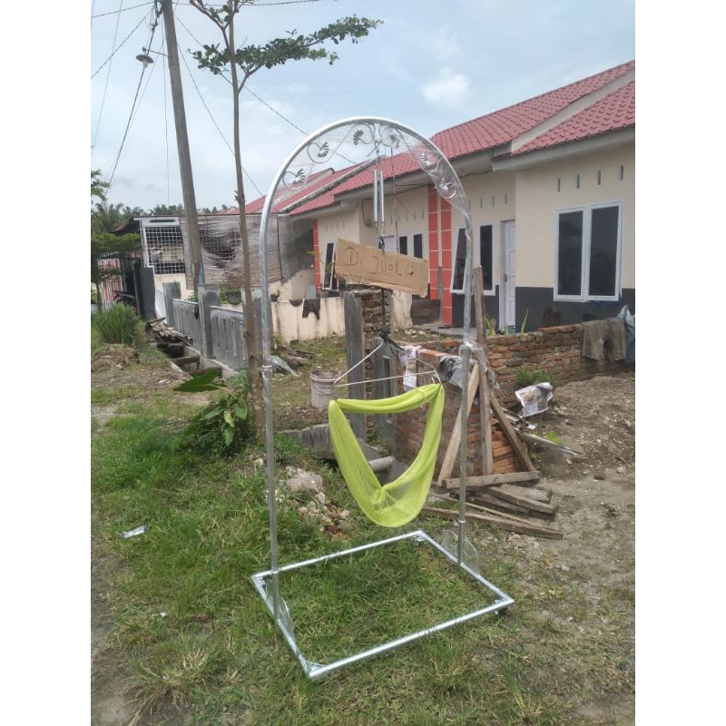 Custom swing pole with brake wheel flower motif (out/off wheel ...