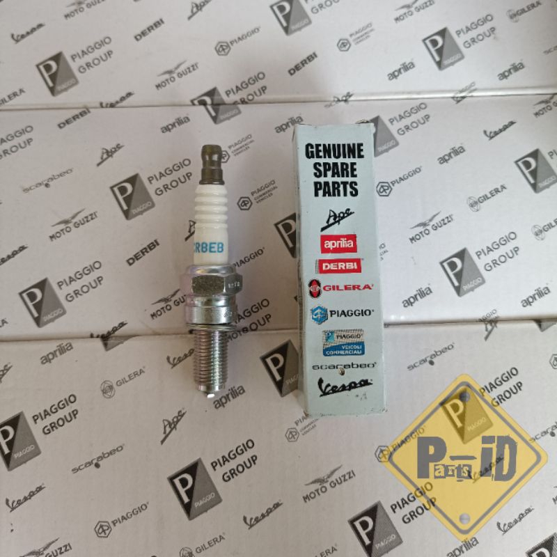ORIGINAL PIAGGIO ALL VESPA 3V / IGET spark plugs (NGK CR8EB). NEW ...
