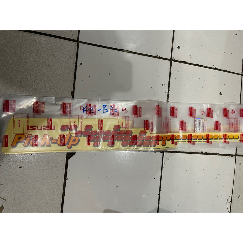 Panther Pick Up Sticker Ori Isuzu Set Right Left | Shopee Malaysia