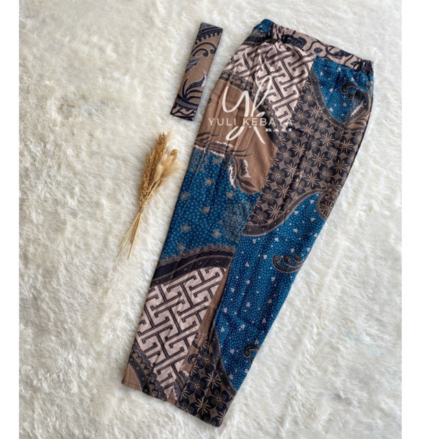 Span Batik Graduation Skirt | Batik Jarik | Shopee Malaysia