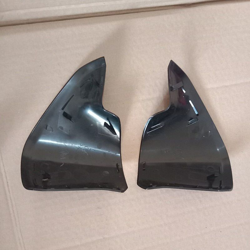 Close the bottom cover of the original Mitsubishi expander rear view ...