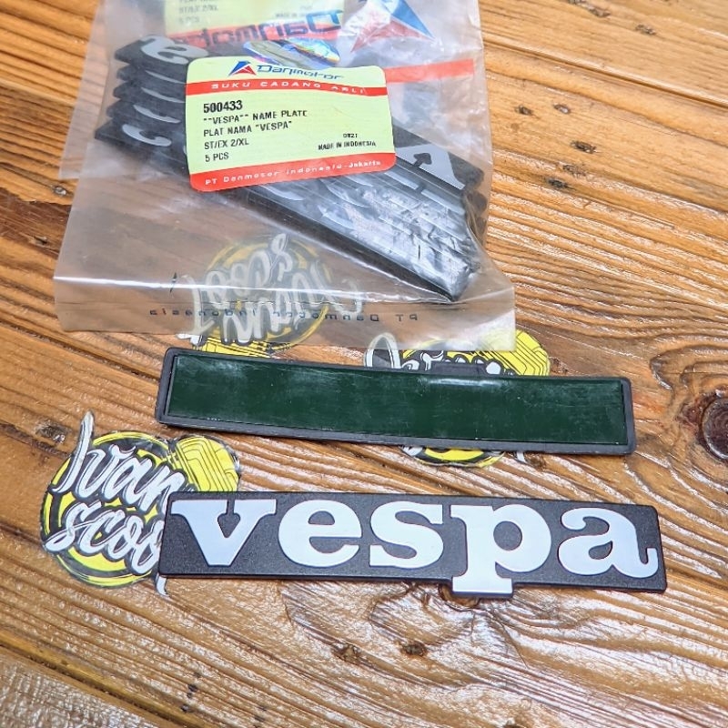 Vespa EXCEL EXCLUSIVE EMBLEM And Motorcycle EMBLEM | Shopee Malaysia