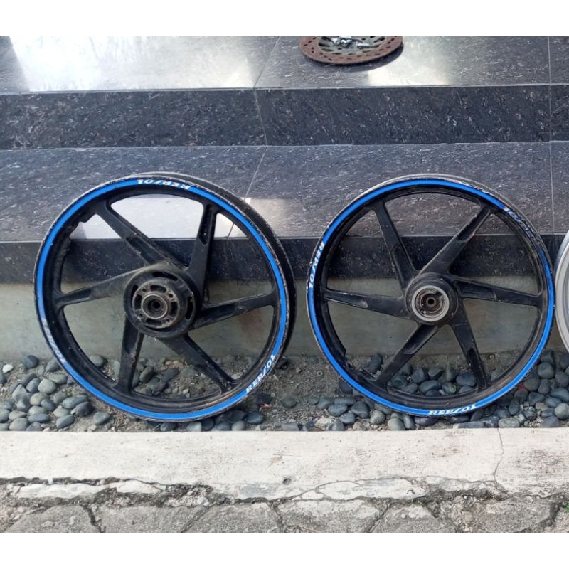 Front and rear rim set with original Suzuki Satria 2 stroke shark lumba ...