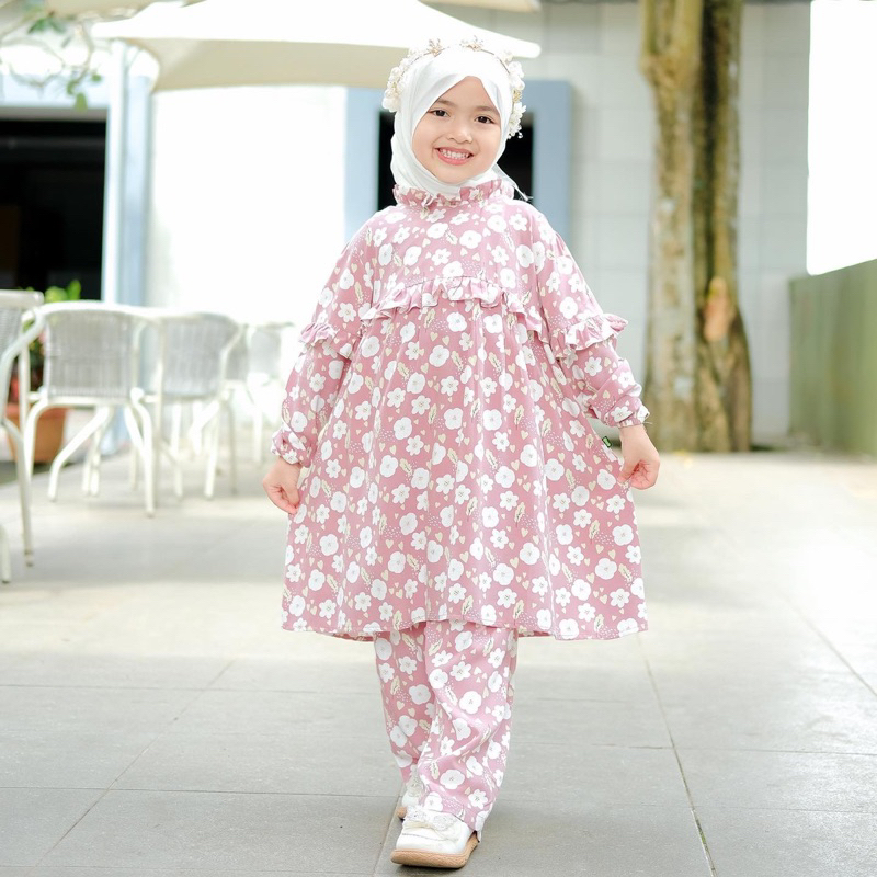 Luthfia kids - Girls'/Naura Suit One set Rayon Valencia Premium ...
