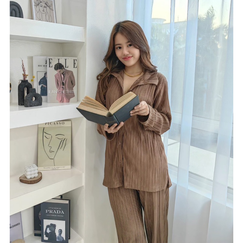 OLIVIA Pleated Set | Shopee Malaysia