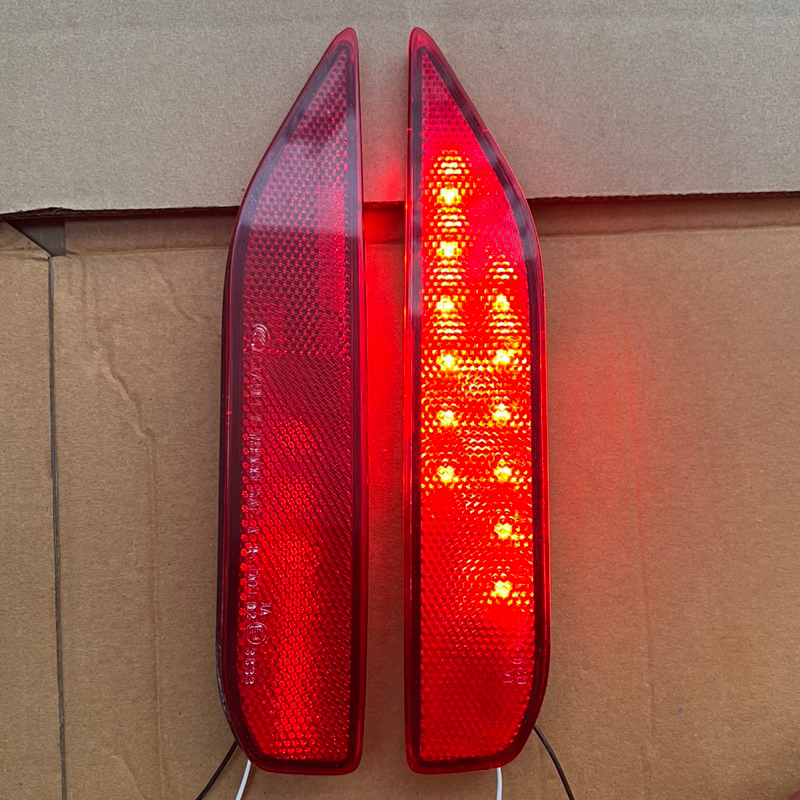 1 SET MITSUBISHI XPANDER REAR BUMPER LIGHTS + REFLECTORS LEFT AND RIGHT ...