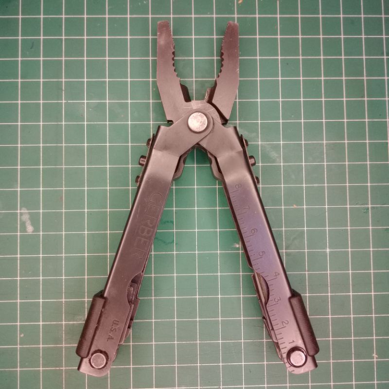 HITAM Gerber MP600 MultiPlier Black Oxide Tactical Army Multitools ...