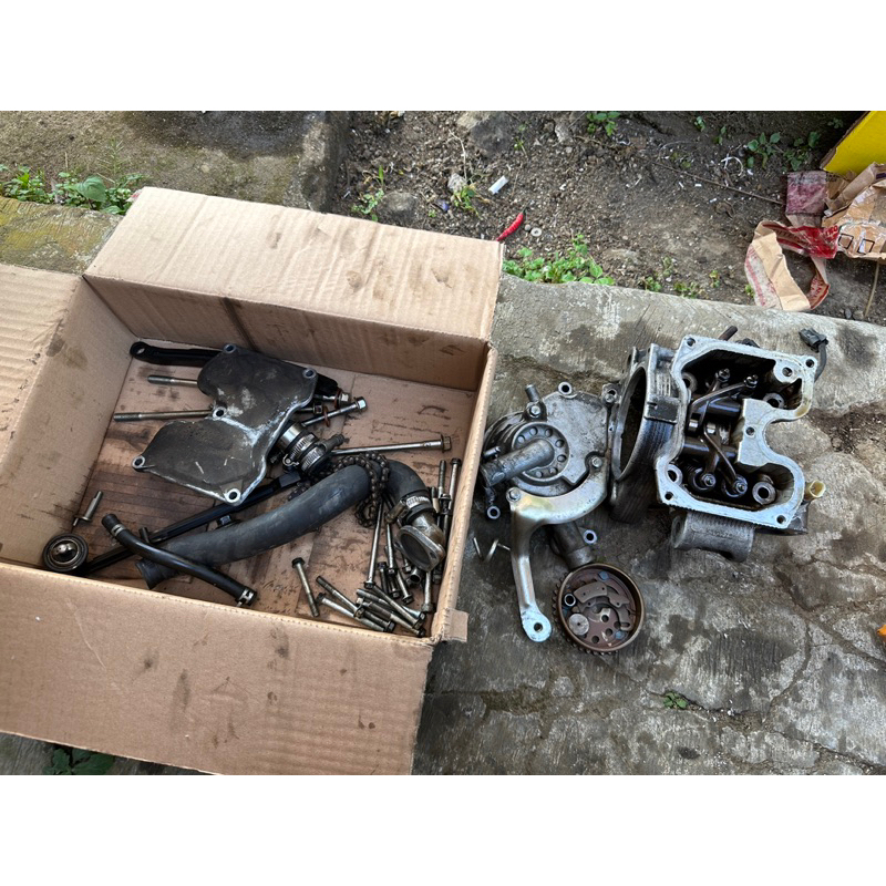 Cylinder head hed head hed yamaha r15 v2 x abre xabre | Shopee Malaysia