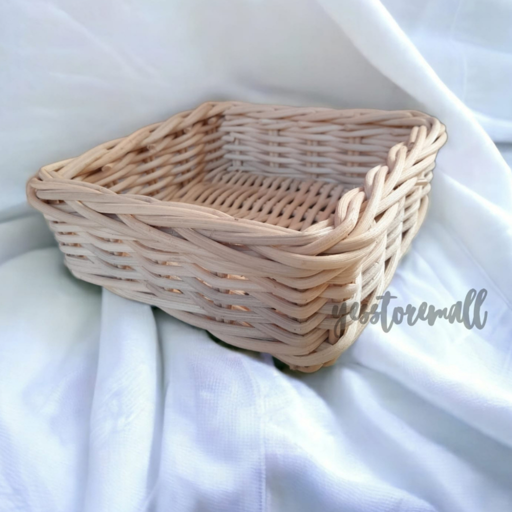 Rattan basket, hamper box, wedding gift parcel, size 20 X 20 X 6 cm ...