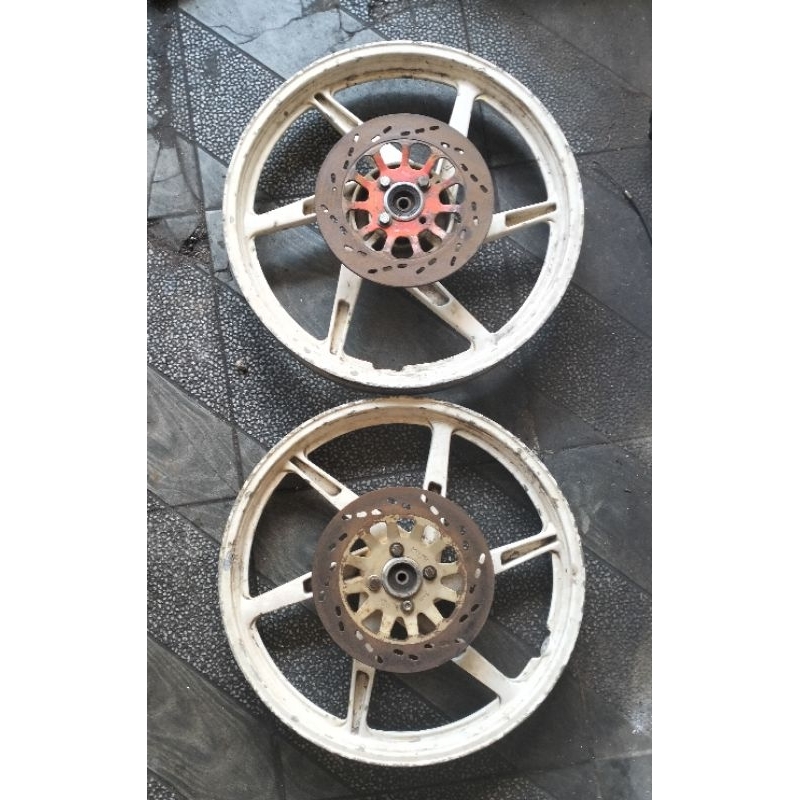 Suzuki Satria 2 stroke DD double disc shark lscm lumba rims | Shopee ...