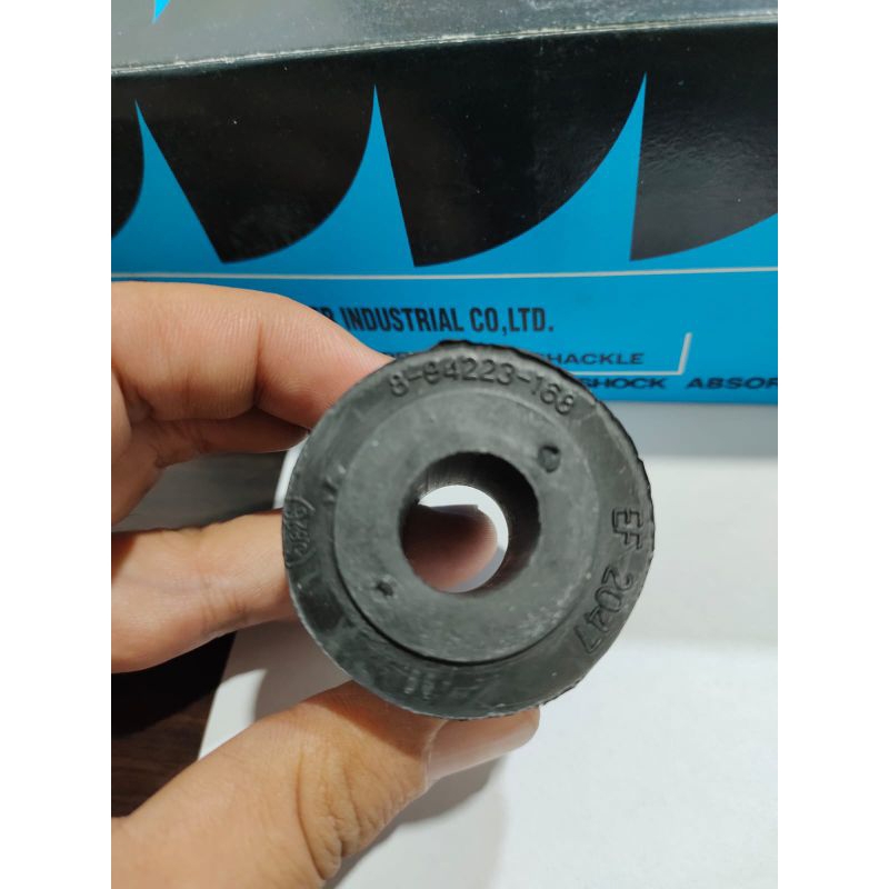 Rubber Per Leaf Bushing Spring Front Spring Boss Per Isuzu Panther ...