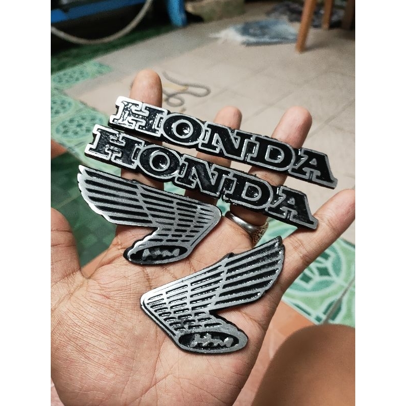 HITAM Glatik cb100 Tank emblem 1set (Black Color) logo Honda cb100 Tank ...