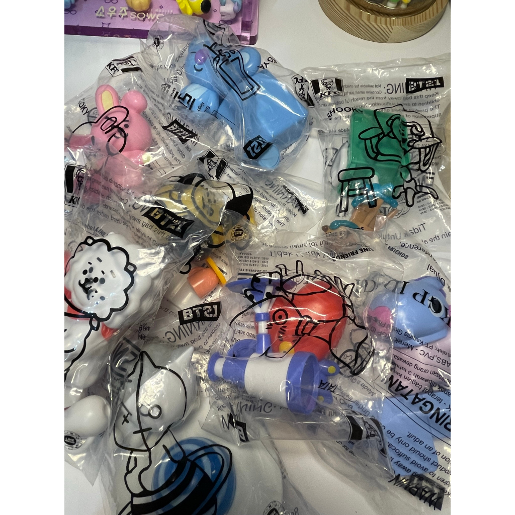 BT21 X KFC FIGURE | Shopee Malaysia