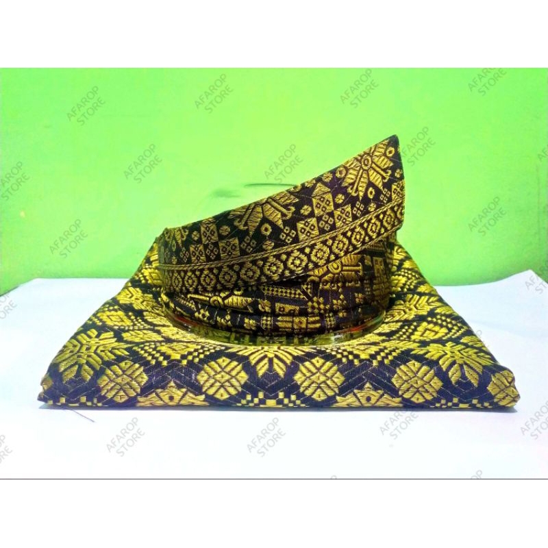 Premium Malay TANJAK SET Complete With SAMPIN SONGKET Fabric | Revenge ...