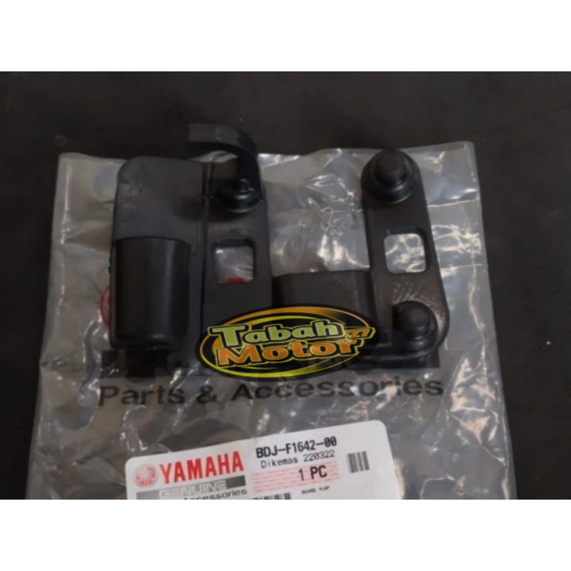 ORIGINAL YAMAHA R15 V4 Body Frame Protector Rubber Flap Guard | Shopee ...