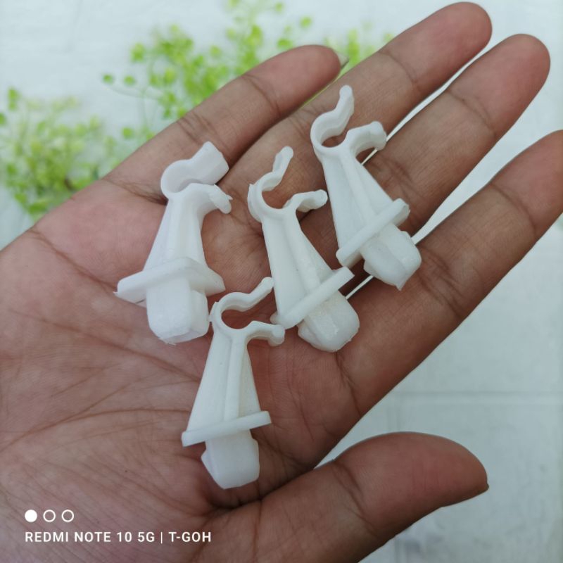 MESIN Old avanza xenia hood pole holder old avanza xenia hood pole clip ...