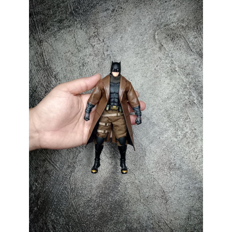 Kitbash 1/12 Long Coat Leather Batman Nightmare Mafex Mezco | Shopee ...