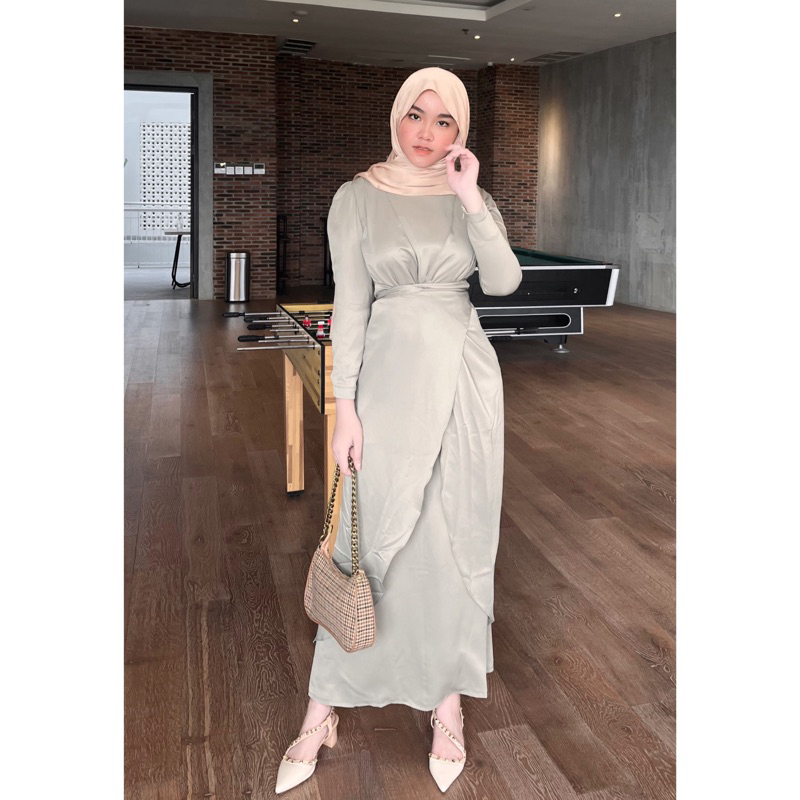 Clara Dress Silk Latest 2 in 1 Gamis Plain Satin Outfit Graduation ...