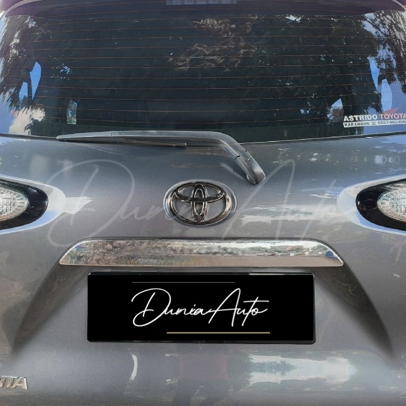 Toyota Sienta Rear Black Chrome Logo Emblem | Shopee Malaysia