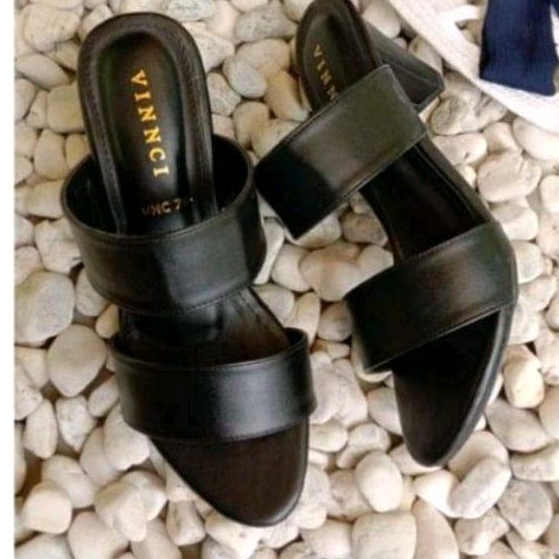 Vinnci premium hk sandals | Shopee Malaysia