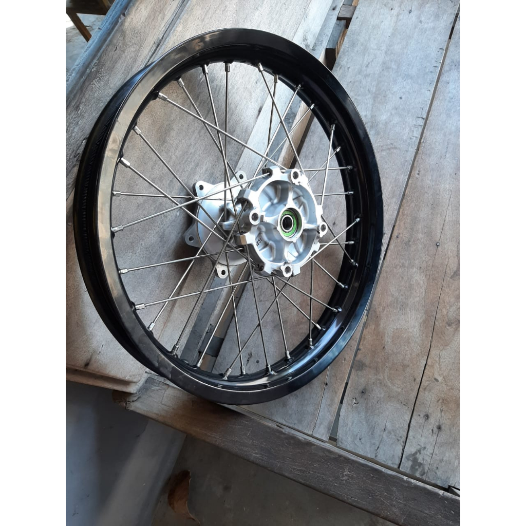 Original crf 150 l ring 18 rim set original crf rear rim removed from ...