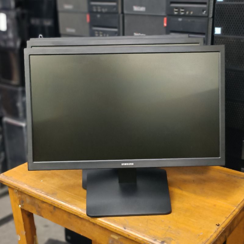 Samsung Monitor 19" inch HDMI VGA LS19A330NHEXXD - S19A330NHE 19"inch ...