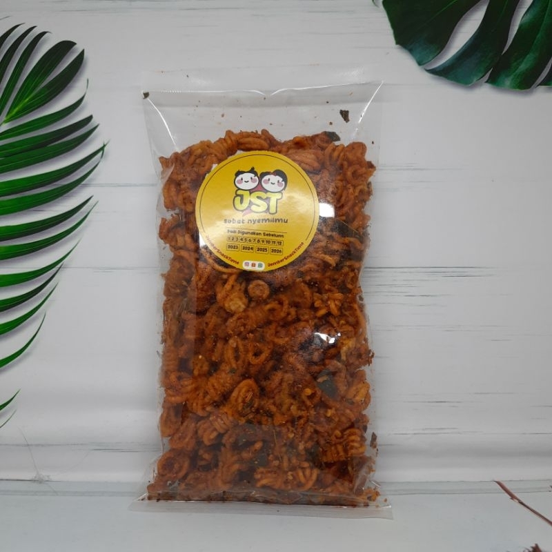[250gr] Spicy Orange Leaf Rolled Noodles Kilo Jember Snack Time ...