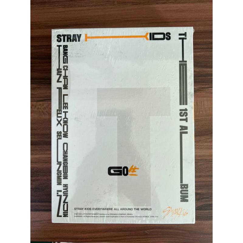[SEALED] Go LIVE STRAYKIDS SKZ ALBUM | Shopee Malaysia