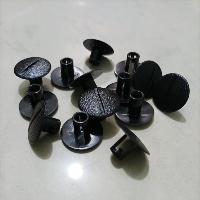 Original universal Car Carpet Locking clip Button | Shopee Malaysia