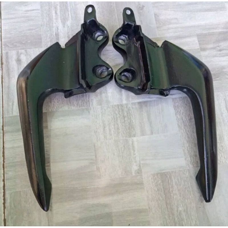 Stirrup er Seat Handle CB150R LED FACELIT ORI Code A Pair | Shopee Malaysia
