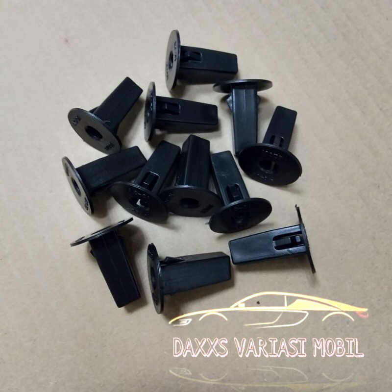 Toyota INNOVA FORTUNER WISH LINER BOLT HOLDER CLIP | Shopee Malaysia