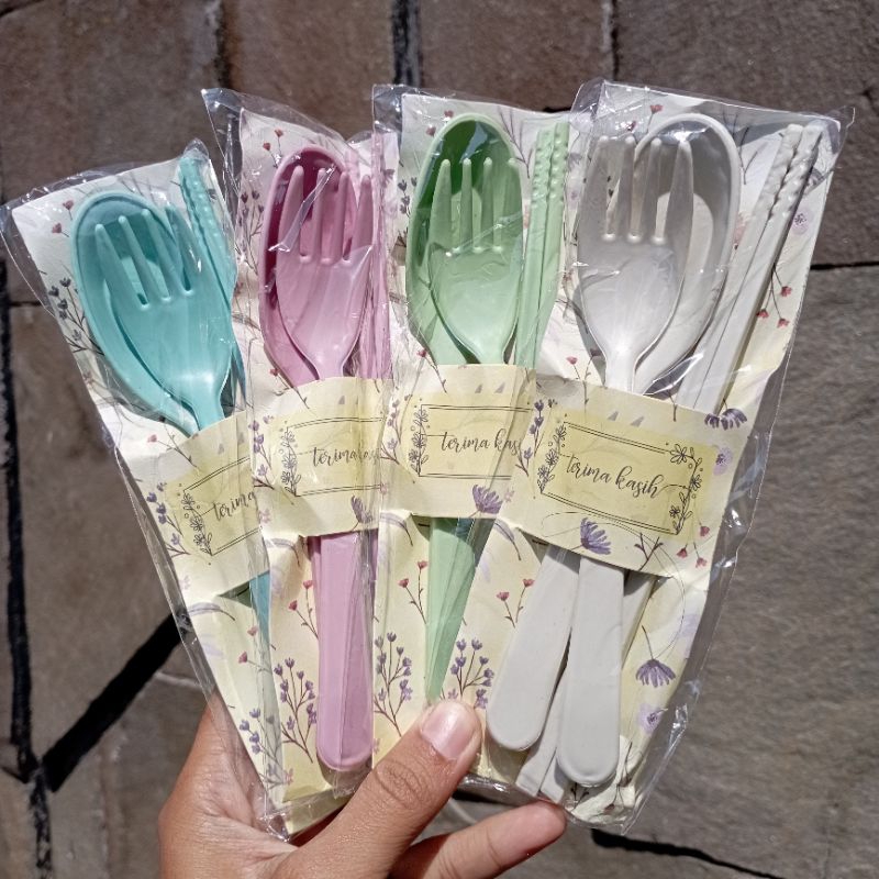 Souvenir Spoon Set Of Beautiful Shabby Pedestal Eve Souvenir Quality ...