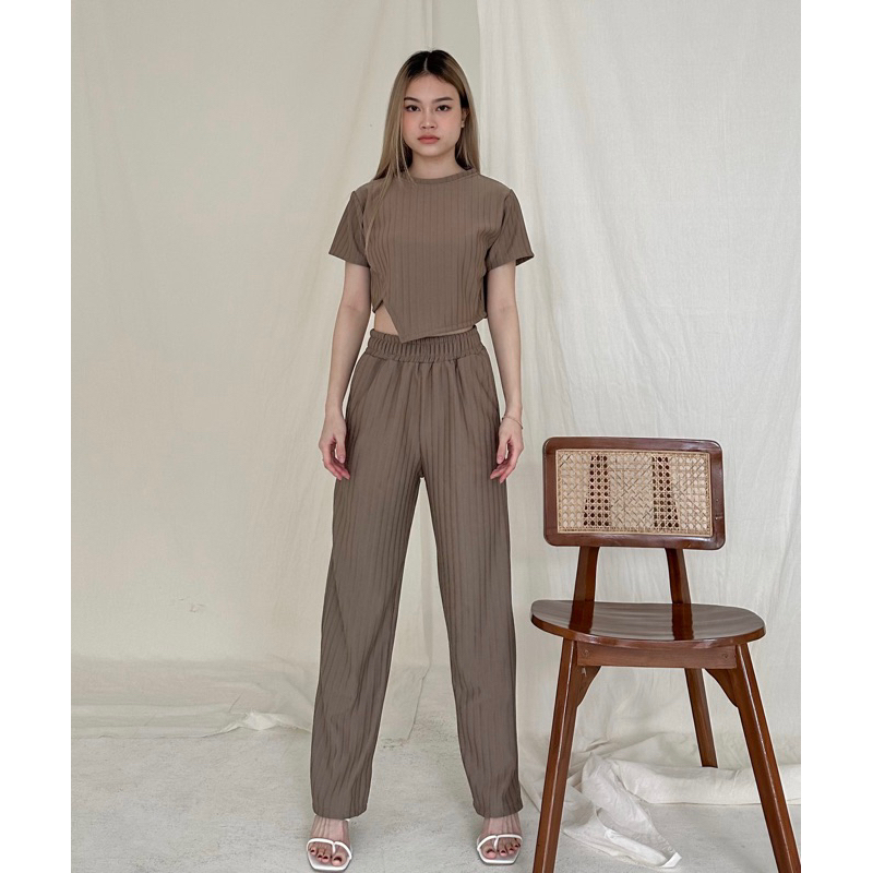 Noble KNIT SET (Buy 1 Get 1 Free) | Shopee Malaysia