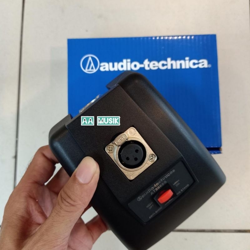 Audio TECHNICA AT8668S ANTI SHOCK MICROPHONE STAND AT 8668s SWITE ON ...