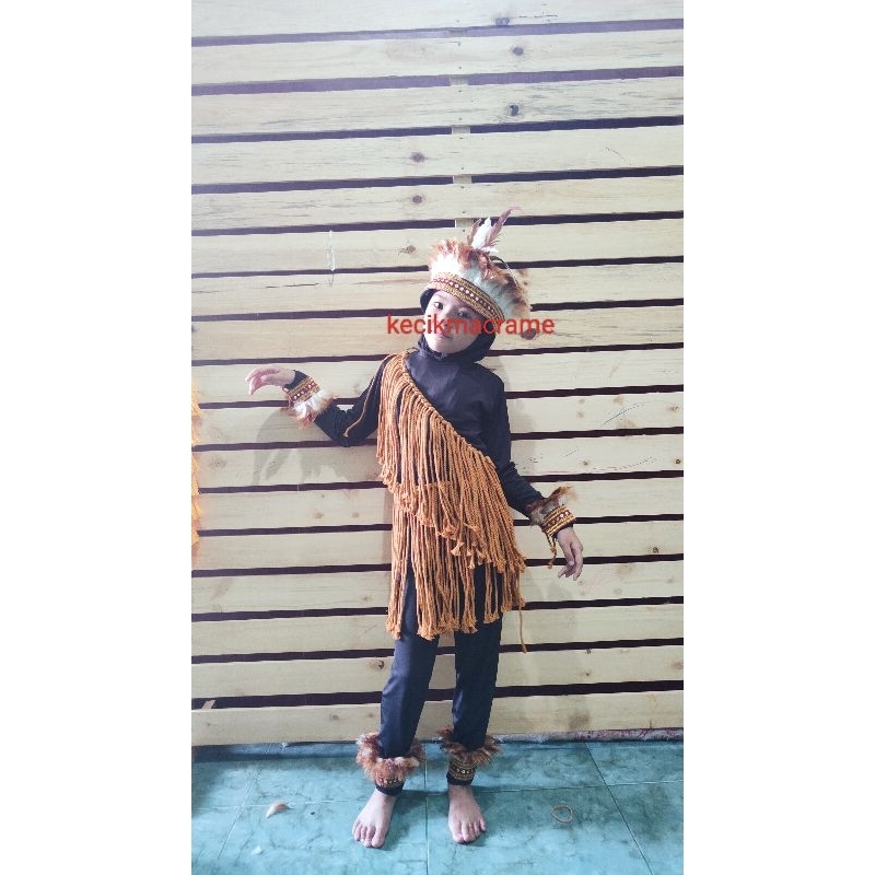 Papuan carnival traditional clothes for children, traditional costumes ...