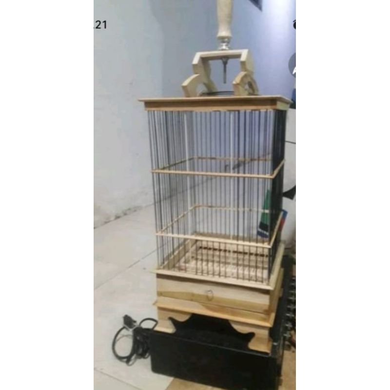 KAYU REPLIKA Pcmi teak wood replica bird cage collapsed for small birds ...