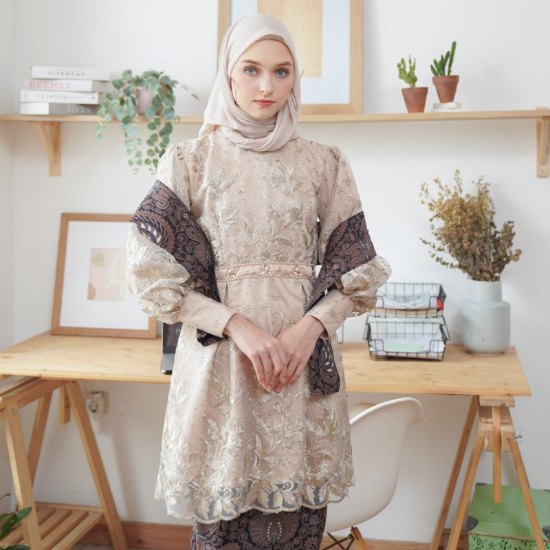 KEMEJA Modern Graduation Kebaya / Batik Skirt Family Batik Shirt ...