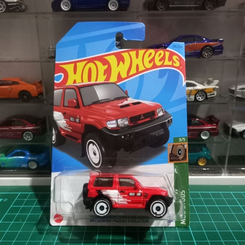 Mitsubishi PAJERO EVOLUTION HOT WHEELS MUD STUDS 2023 | Shopee Malaysia