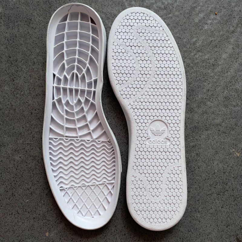 Stan Smith Outsole x display | Shopee Malaysia