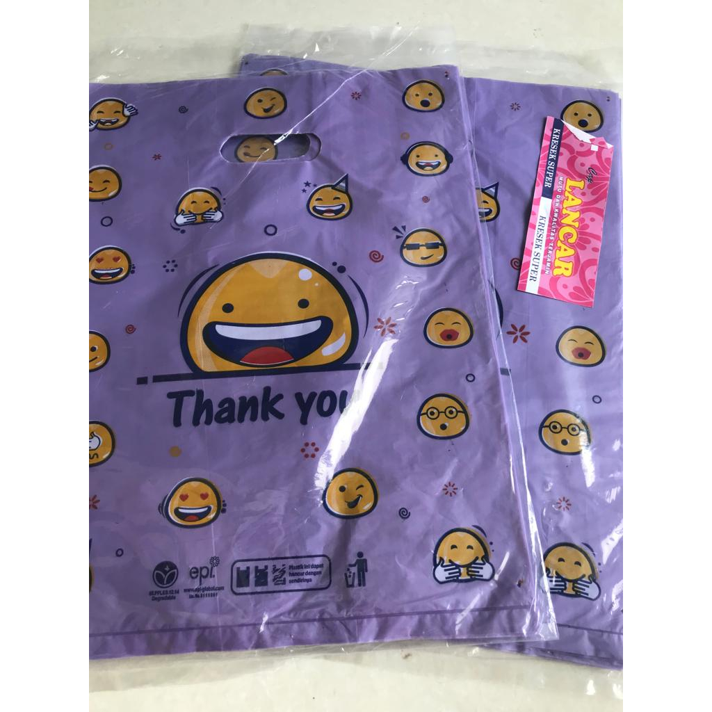 (Uk 30cm] Hd Oval Smile Bag (Middle Handle)/Emoji Plastic Bag (1 Pack ...