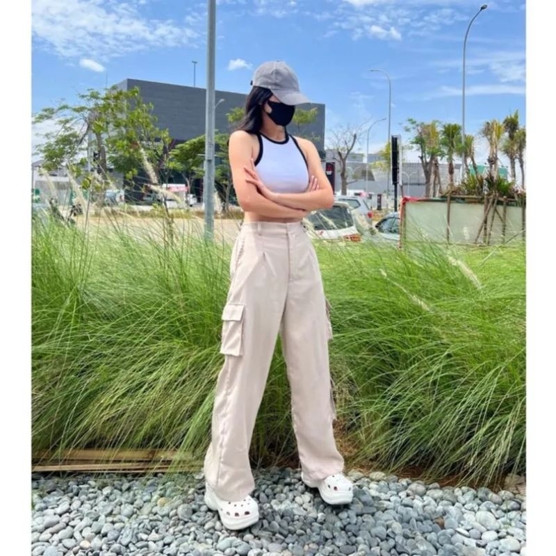 Highwaist Premium Jumbo Women's Cargo Pants || Cargo Pants Culottes ...