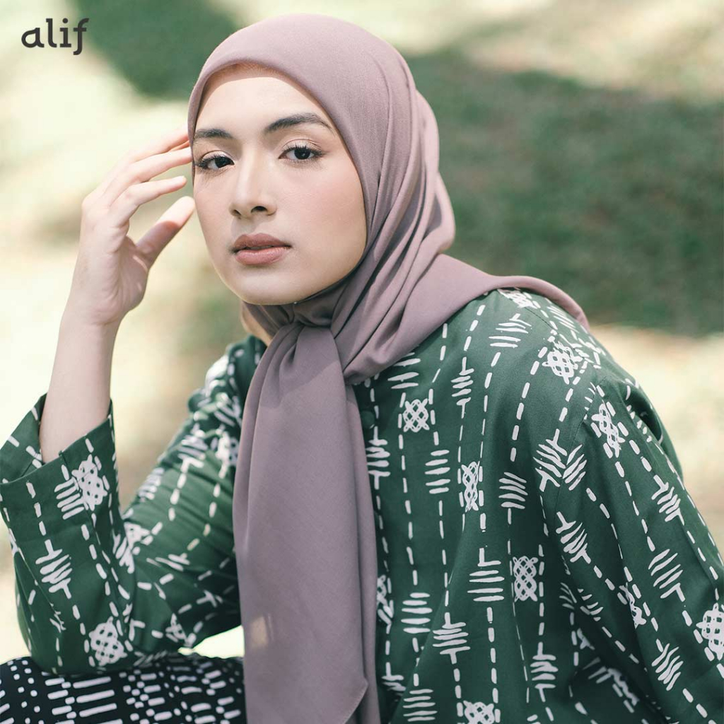 Alif Modern Wear - Hijab Polos Square Paris Premium Korea - Antier ...