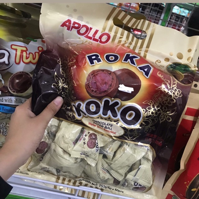 Apollo Roka Koko Wafer Chocolate Balls 250 grams contains 50 pcs ...