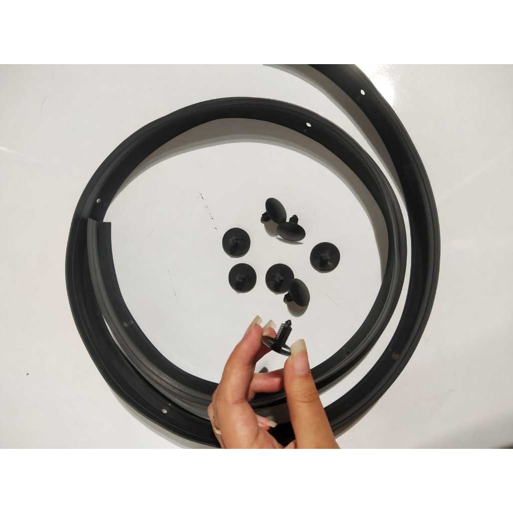MESIN Daihatsu Charade Car Engine Hood Water Gutter Rubber | Shopee ...