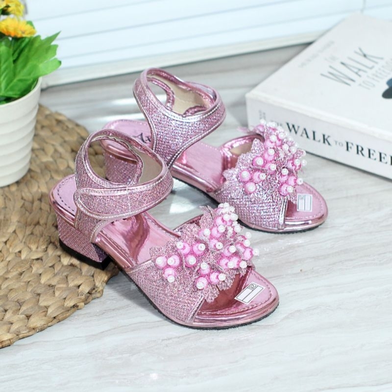 Axel Grape Strap 3CM Tofu Heel Girls Party Sandals | Shopee Malaysia