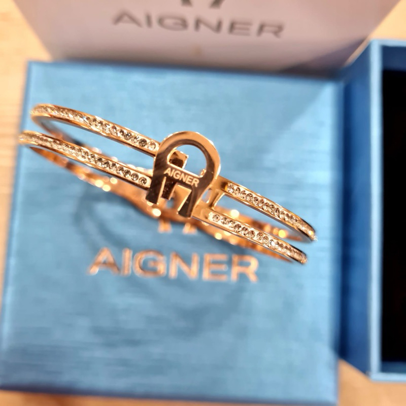 Aigner stainless steel women's watch bracelet includes box and paerbad ...