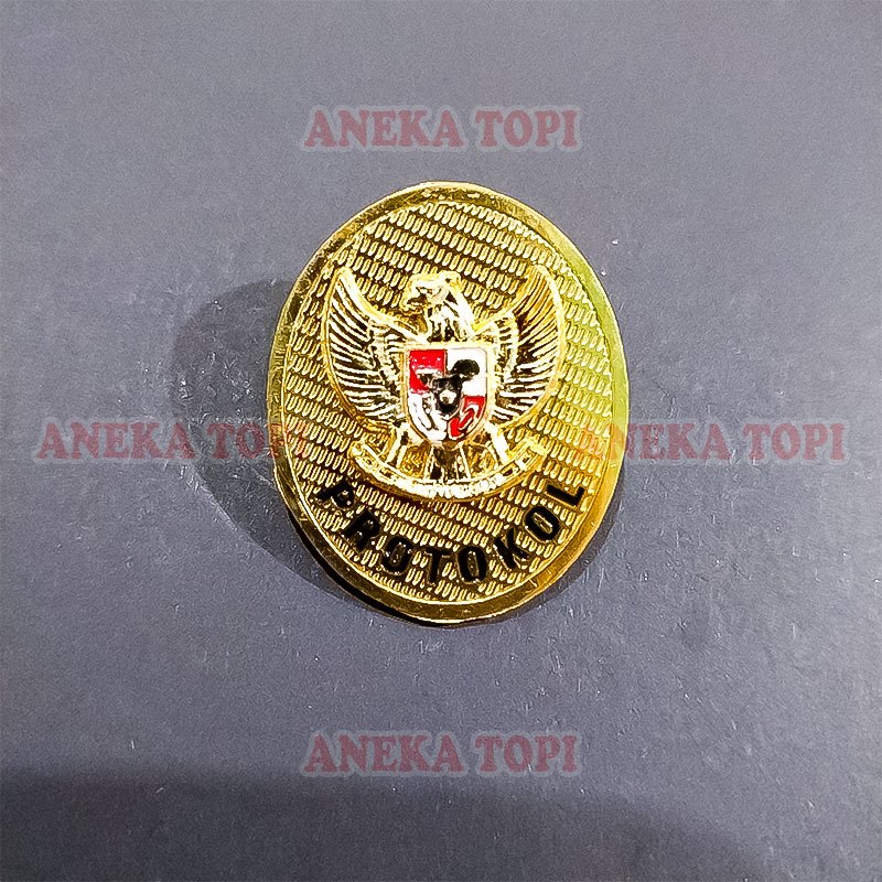 Garuda Indonesia Oval Protocol Pin Brooch Gold Color - Various Hats ...