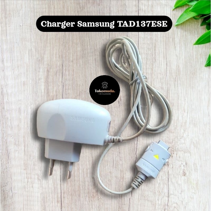 Old school Samsung SGH R220 gsm Charger - original Samsung SGH A300 ...