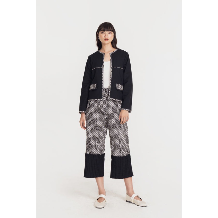 Bateeq outer women's batik YUI BLAZER mayura | Shopee Malaysia