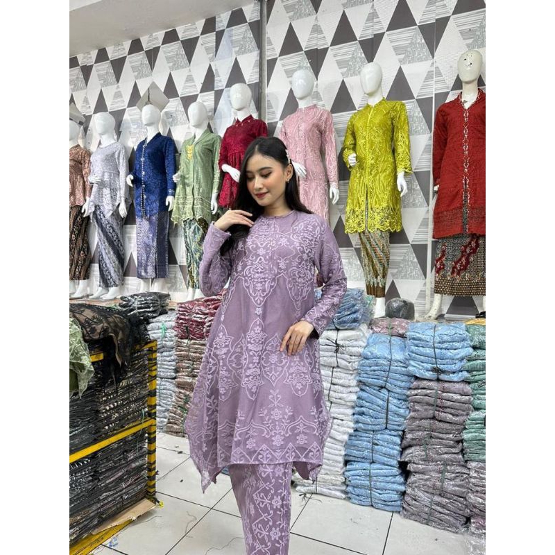 NUR Nur's Malay KEBAYA Suit/Javanese Brocade Suit/Luxury KEBAYA Suit ...